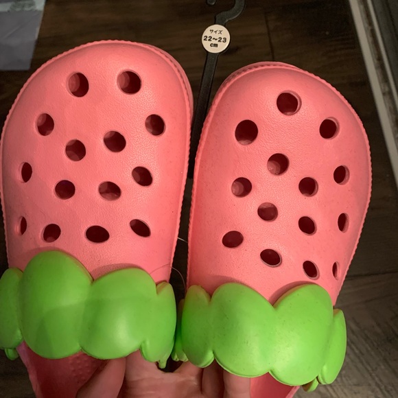CROCS | Shoes | Nwt Authentic Japanese Strawberry Crocs Strawb Crocs ...